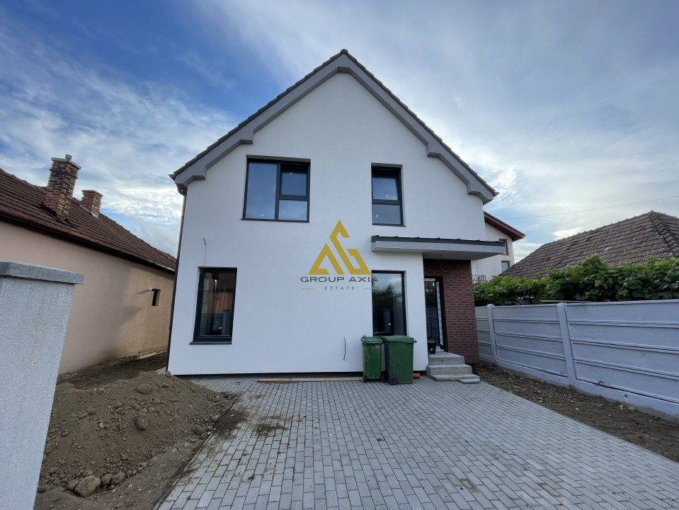 Casa in zona Pod IRA, 4 camere, 91 mp, strada inchisa, 2 parcari, teren ...